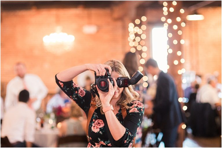 How to Bounce Flash at a 45 Degree Angle - Hillary Muelleck